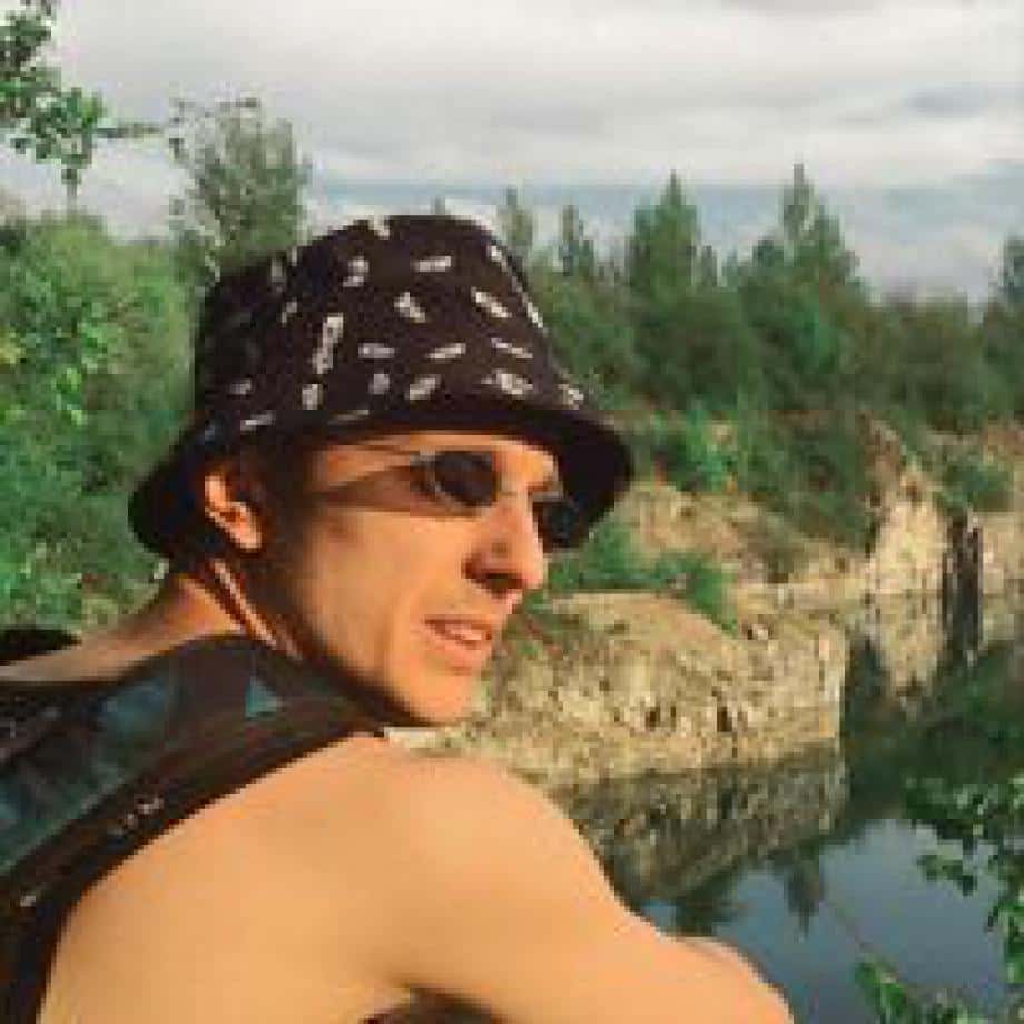 Men Seeking Men in New York, NY M4M Free Personal Ads | Meet Gay Men at ...