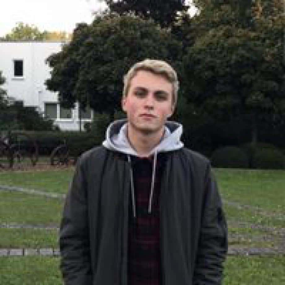 Men Seeking Men in Mackay, QLD M4M Free Personal Ads | Meet Gay Men at ...