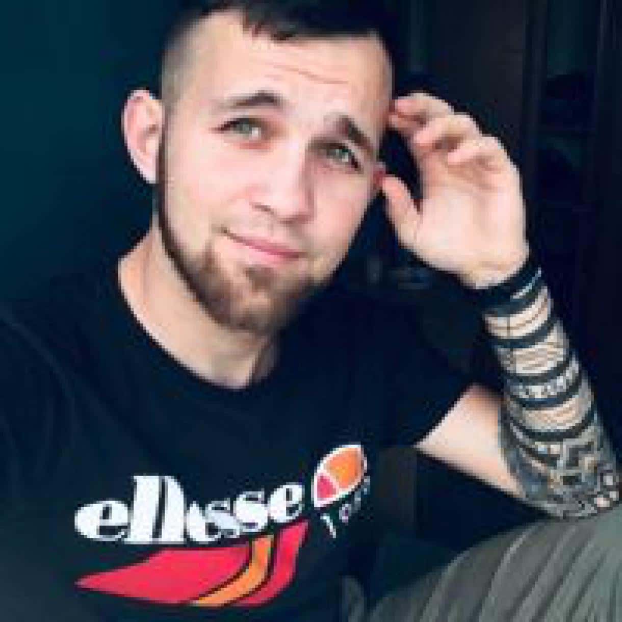 Men Seeking Men in Columbus, OH Free Gay Personal Ads at lovezoid.com