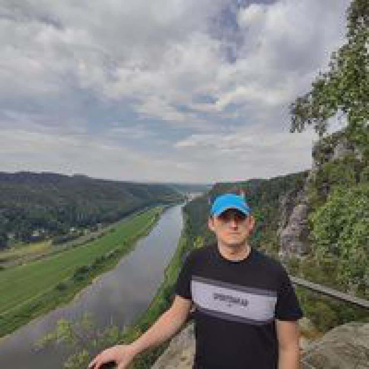 Men Seeking Men in Columbus, OH Free Gay Personal Ads at lovezoid.com