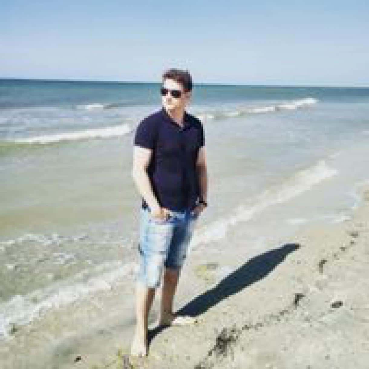 Men Seeking Men in Columbus, OH Free Gay Personal Ads at lovezoid.com