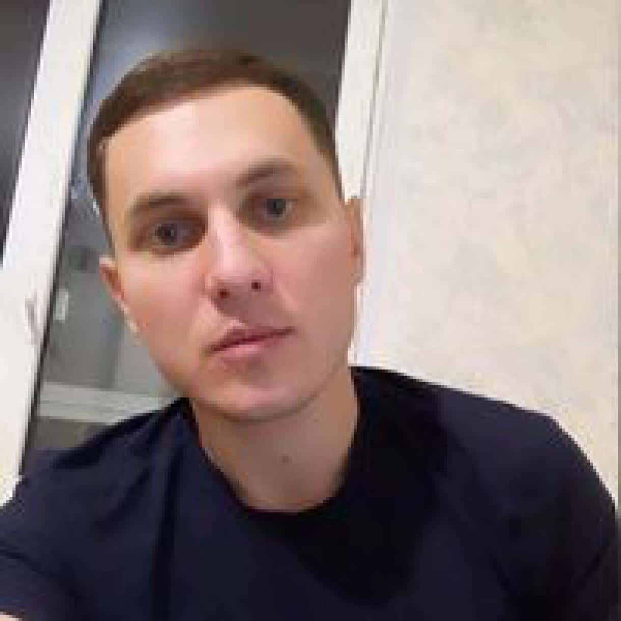 Men Seeking Men in Edmonton, AB Free Gay Personal Ads at lovezoid.com