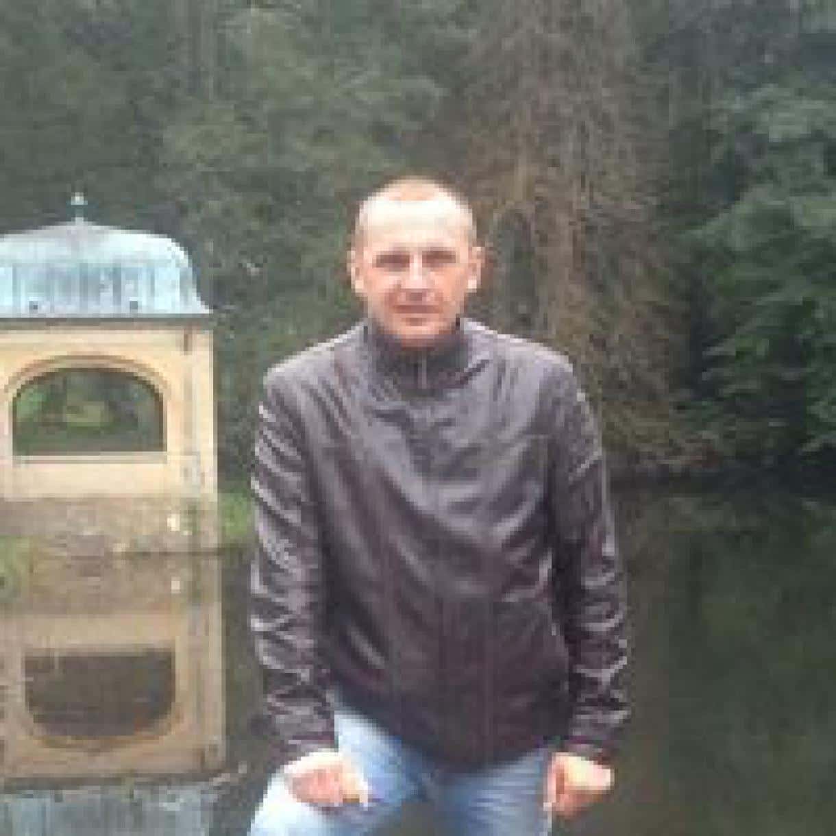 Men Seeking Men in Houston, TX Free Gay Personal Ads at lovezoid.com