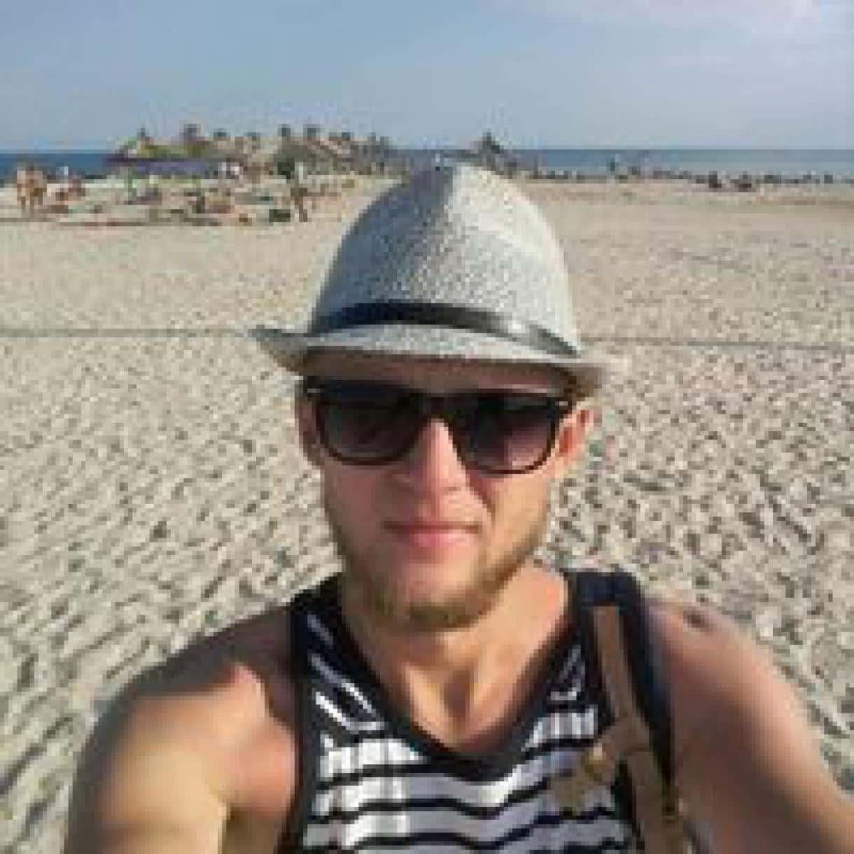 Perth Men Seeking Men Free Gay Personal Ads at lovezoid.com