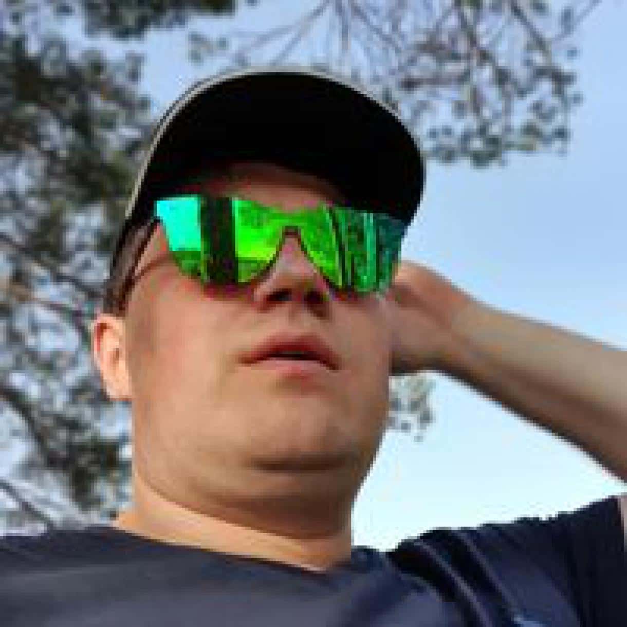 Perth Men Seeking Men Free Gay Personal Ads at lovezoid.com