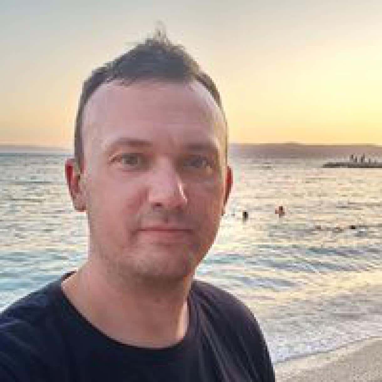 Edmonton Classifieds Free Personal Ads | Find Local Singles at lovezoid.com