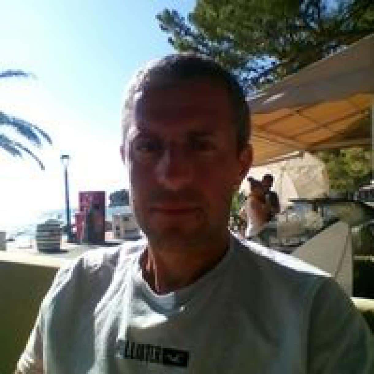 Wagga Wagga Classified ads for Personals Meet Local Singles at lovezoid.com