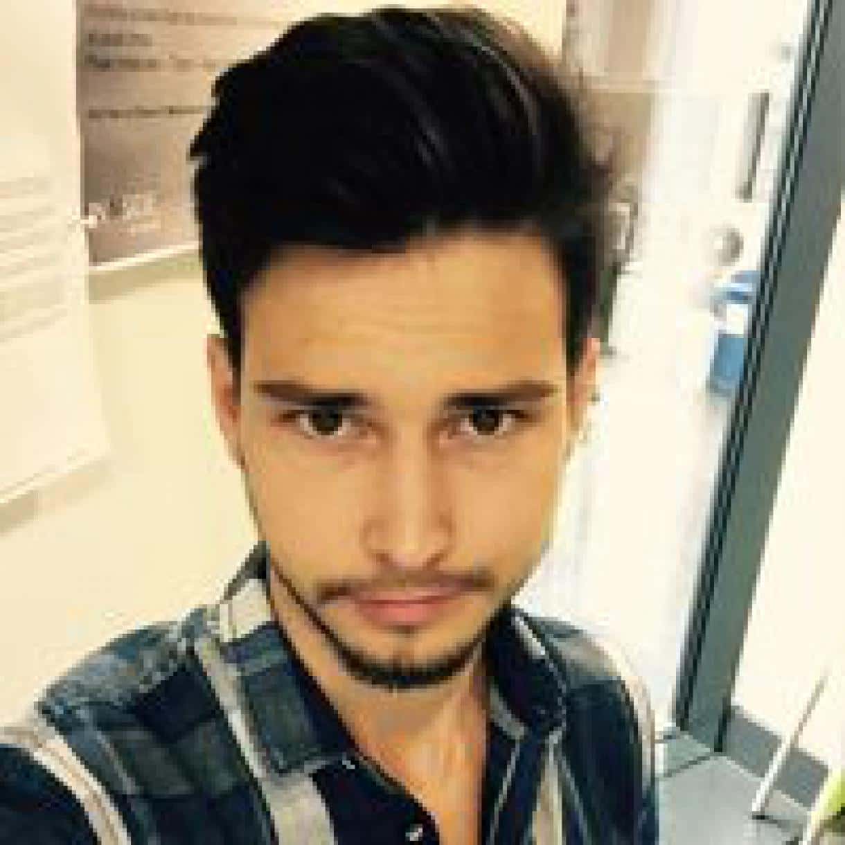 Men Seeking Men in Birmingham, ENG Free Gay Personal Ads at lovezoid.com