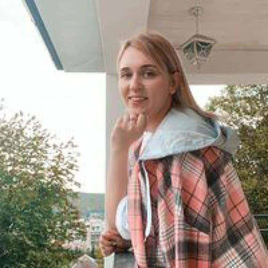 Single Women Seeking Men in Calgary W4M Free Personal Ads | lovezoid.com